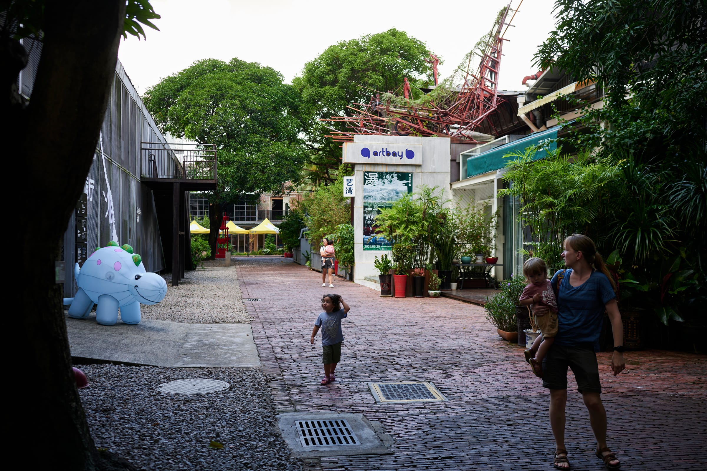 OCT Loft Cultural Park: a trendy hangout in Shenzhen