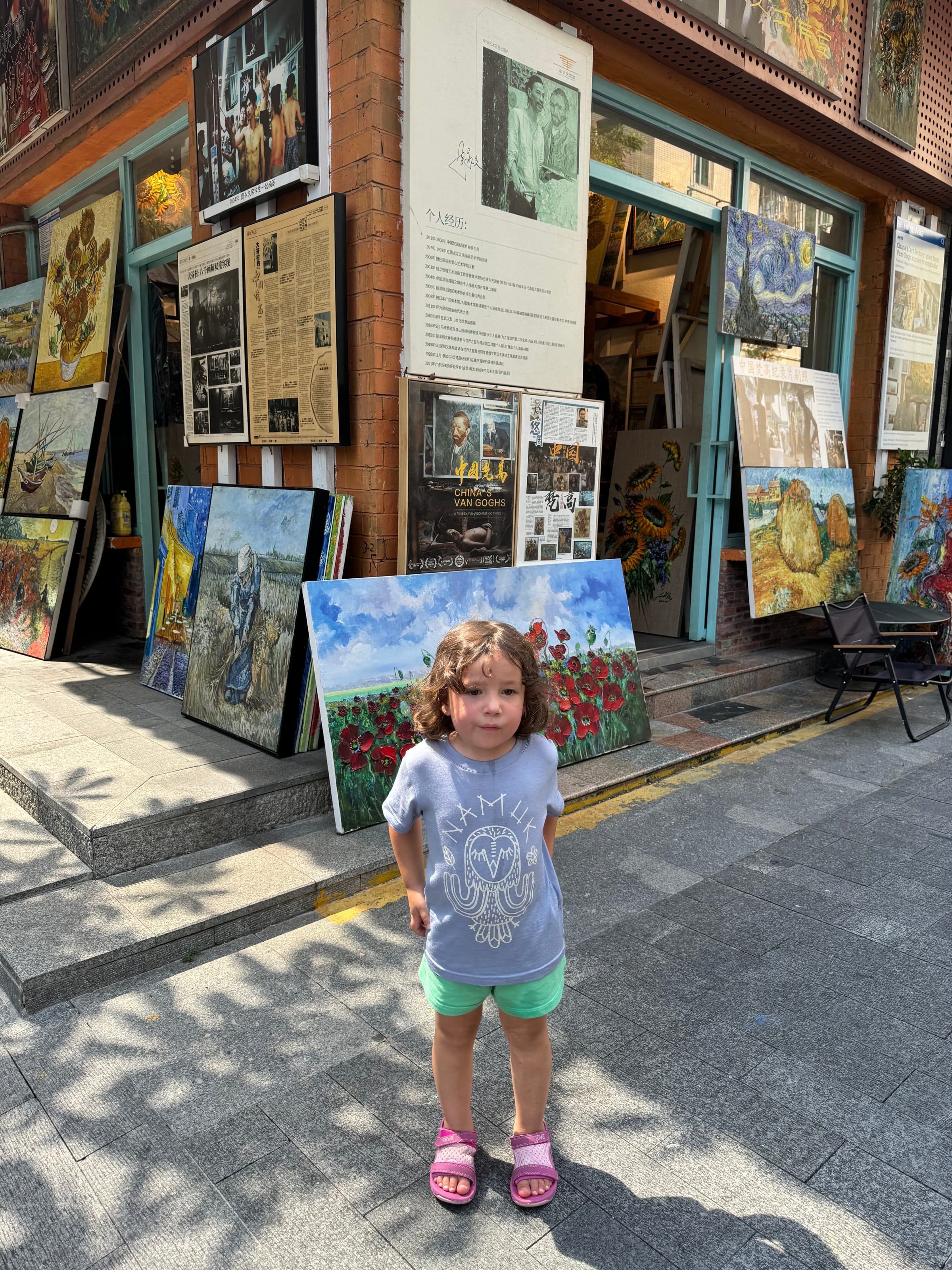 Exploring Dafen Oil Painting Village in Shenzhen
