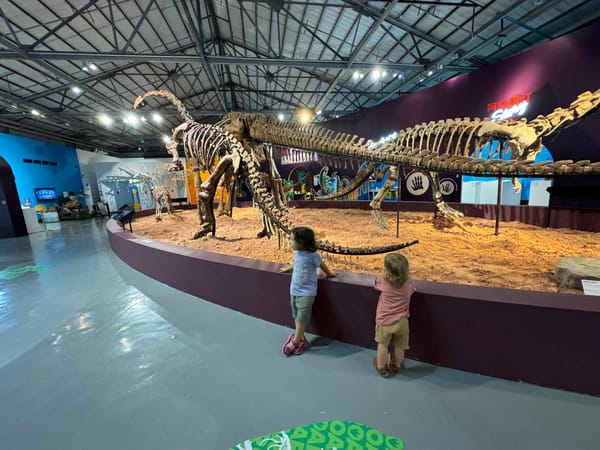 OCT Loft Cultural Park: a trendy hangout in Shenzhen